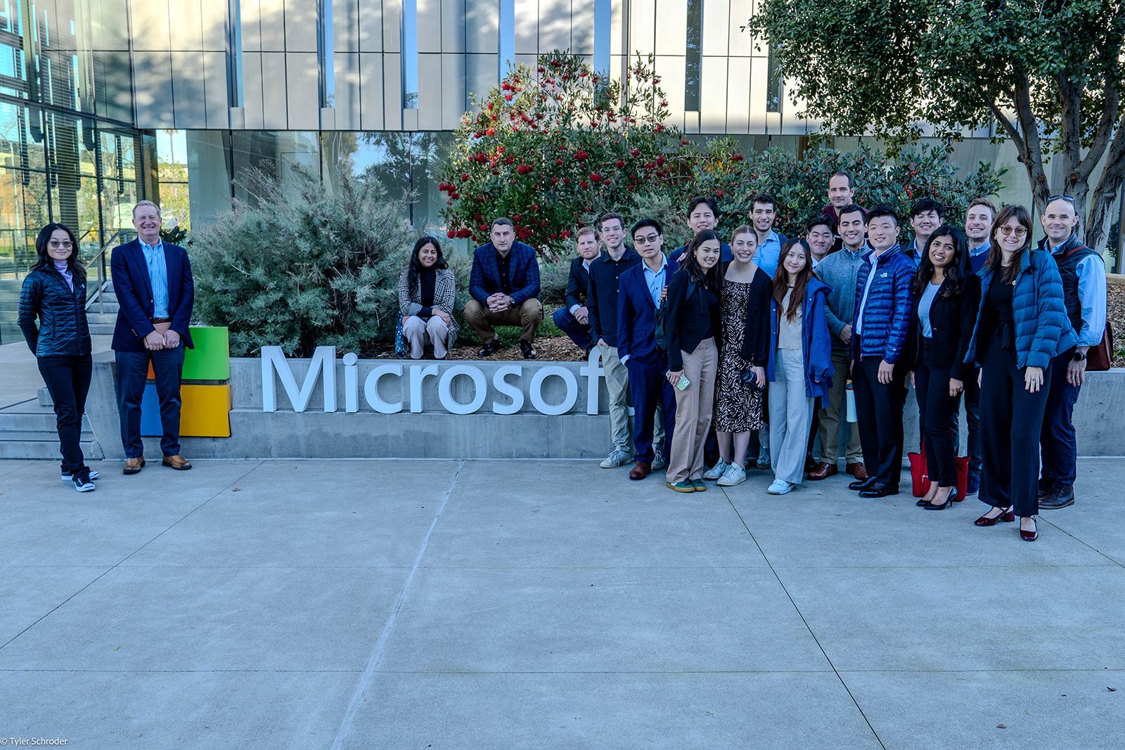 Yale Schmidt Program students meet with tech leaders in Silicon Valley ...